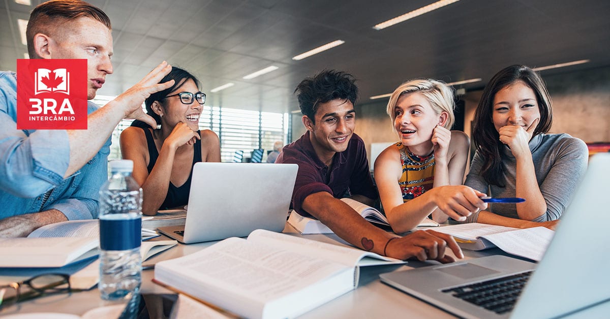 Conheça mais sobre o Post-graduation Work Permit - PGWP